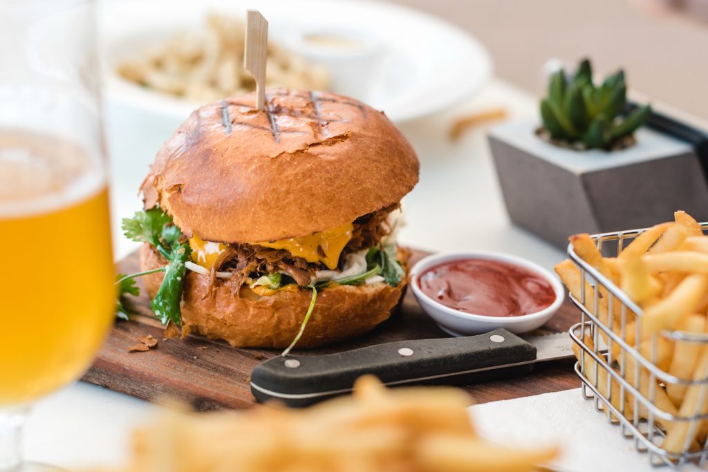 Duck burgers: The star of your next barbecue! - Canards du Lac Brome