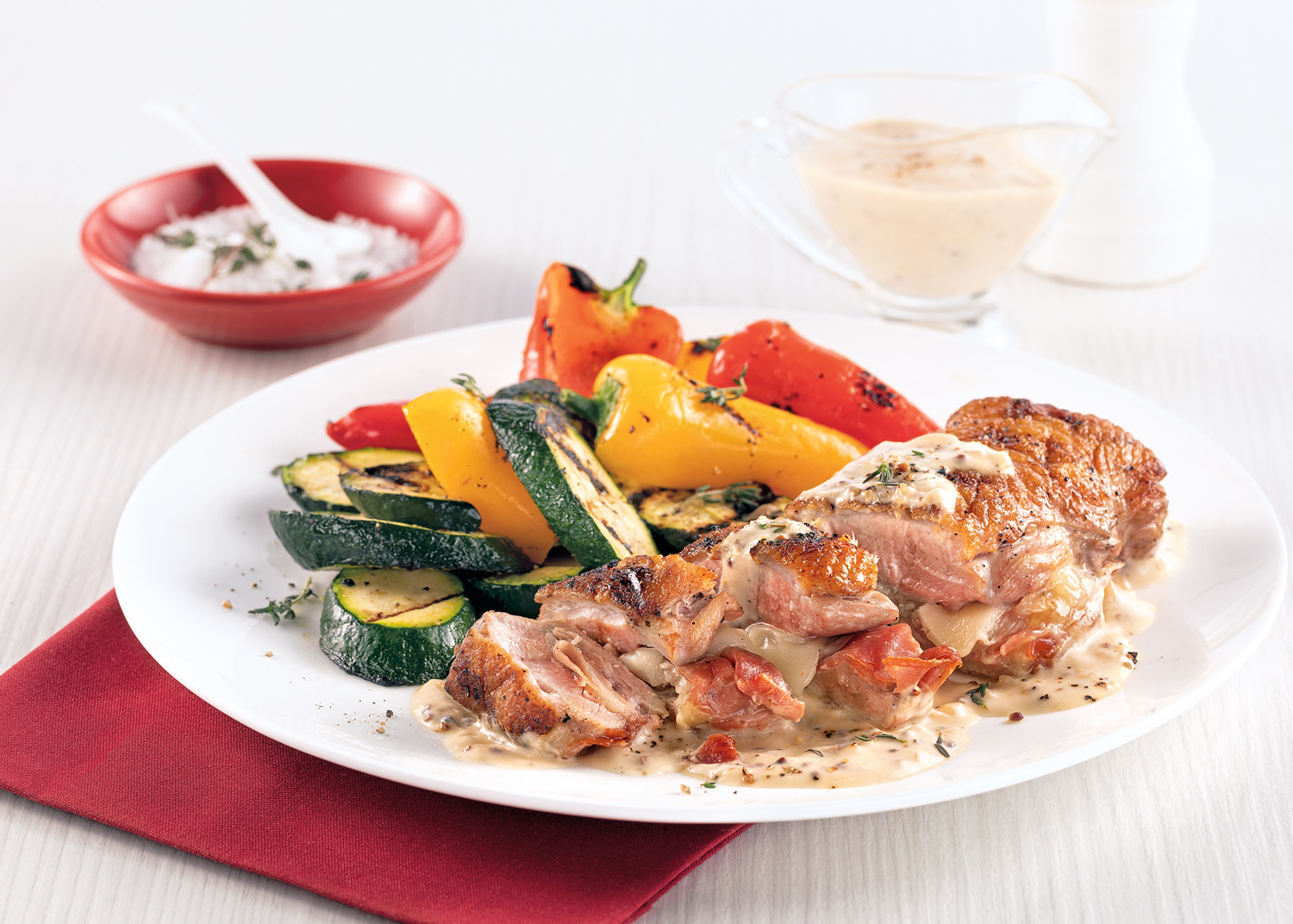 Poitrines de canard farcies, sauce dijonnaise - Canards du Lac Brome