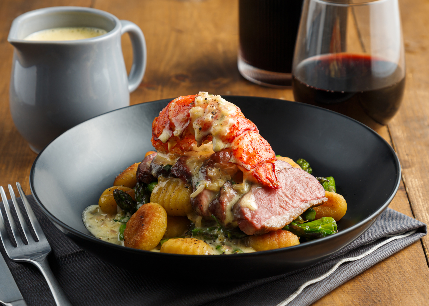 Surf and Turf de poitrine de canard et homard - Canards du Lac Brome